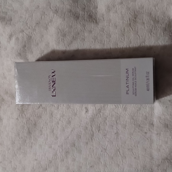 Avon | Skincare | Nib Isa Knox Lxnew Platinum Sculpting Oil Serum ...